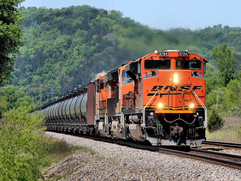 BNSF 8784